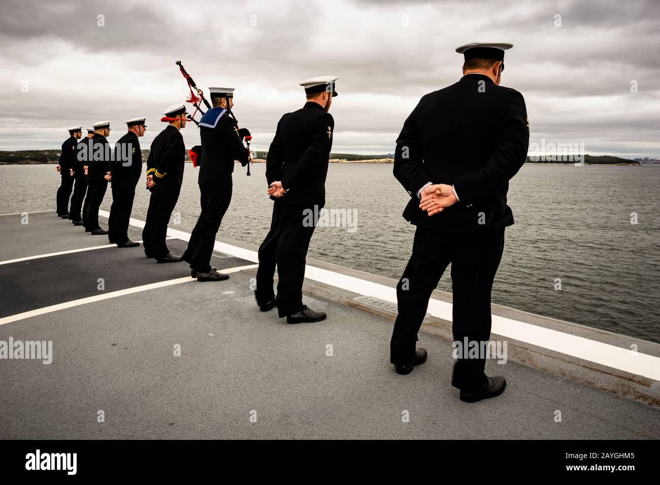 Man The Rails High Resolution Stock Photography and Images - Alamy