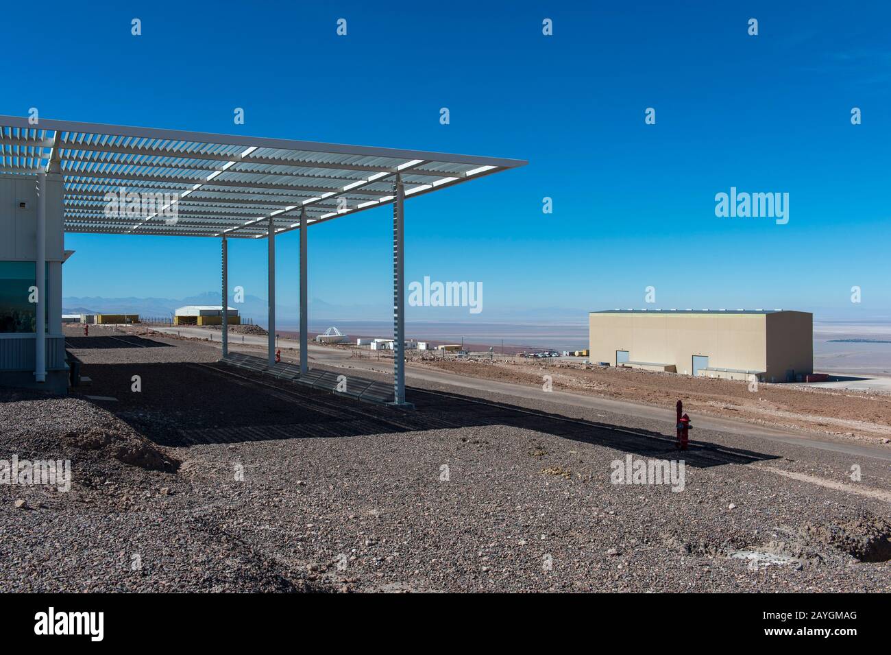 The ALMA (Atacama Large Millimeter/submillimeter Array) facilities ...