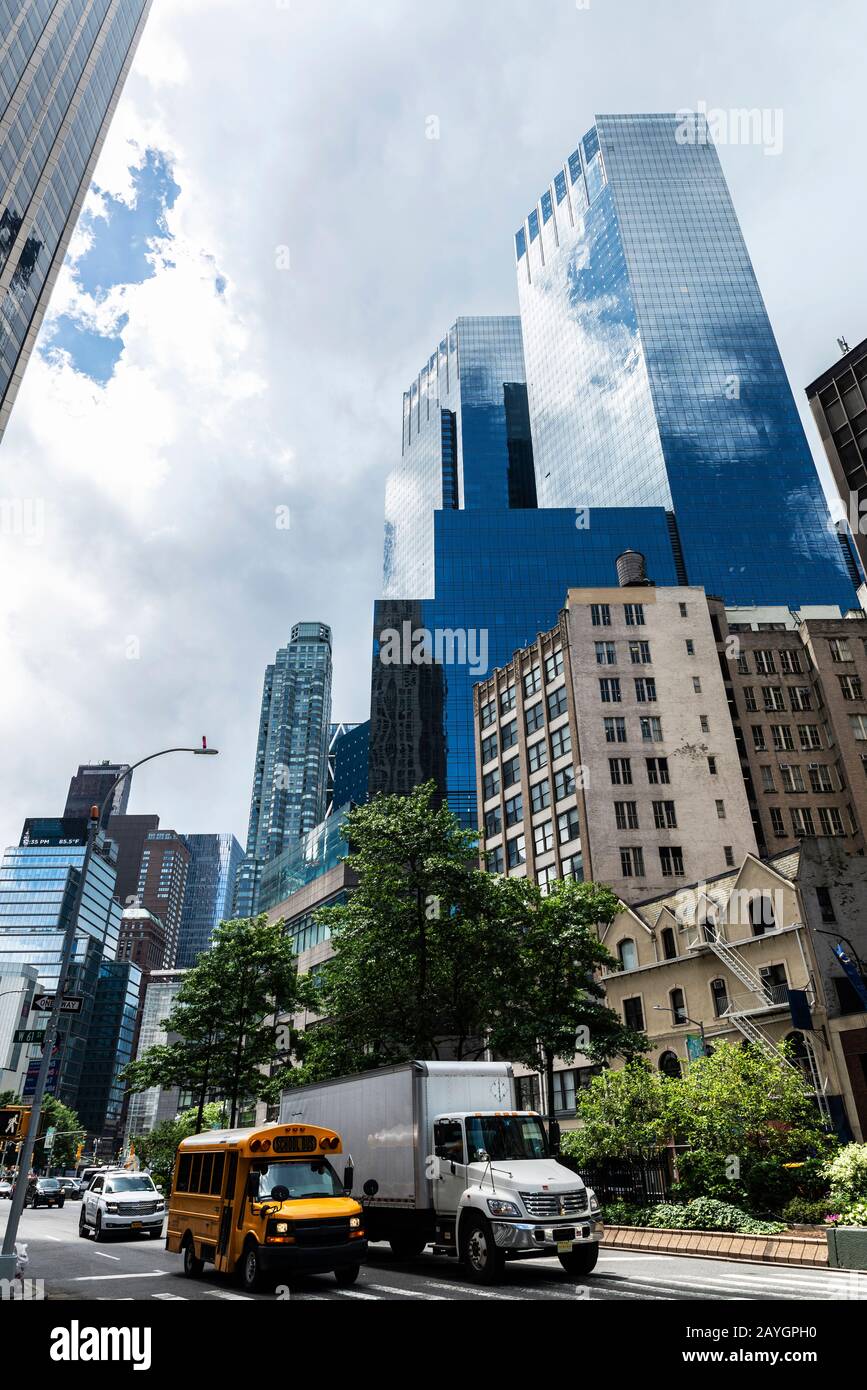 Time warner center building complex hi-res stock photography and images ...