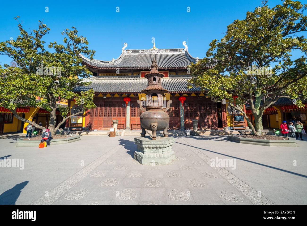 Longhua temple hi-res stock photography and images - Alamy