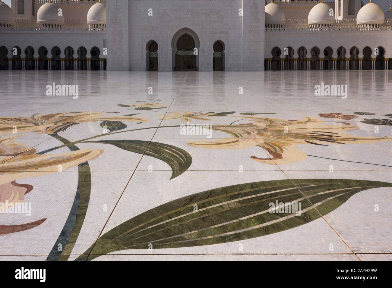 Marble floor detail mosque hi-res stock photography and images - Alamy