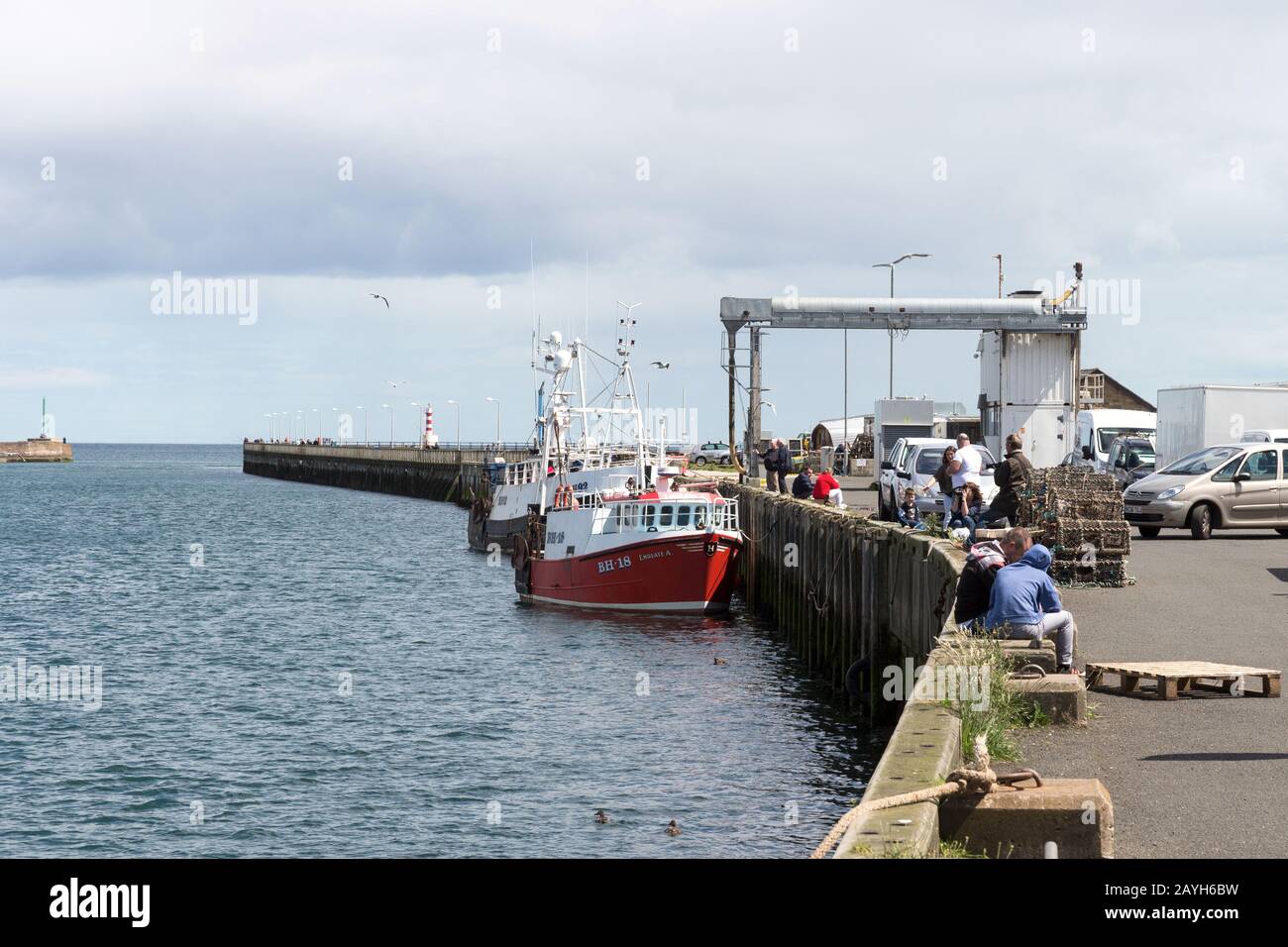 Amble Harbour with fishing boats Stock Photo - Alamy