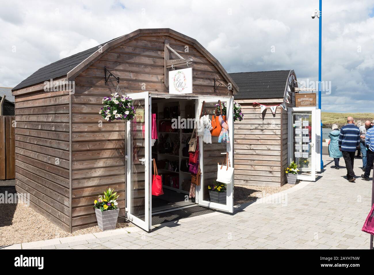 Amble village hi-res stock photography and images - Alamy