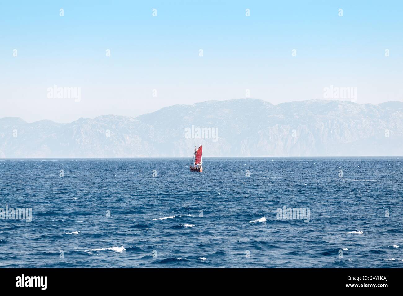 Sailboat old ship sail action hi-res stock photography and images - Alamy