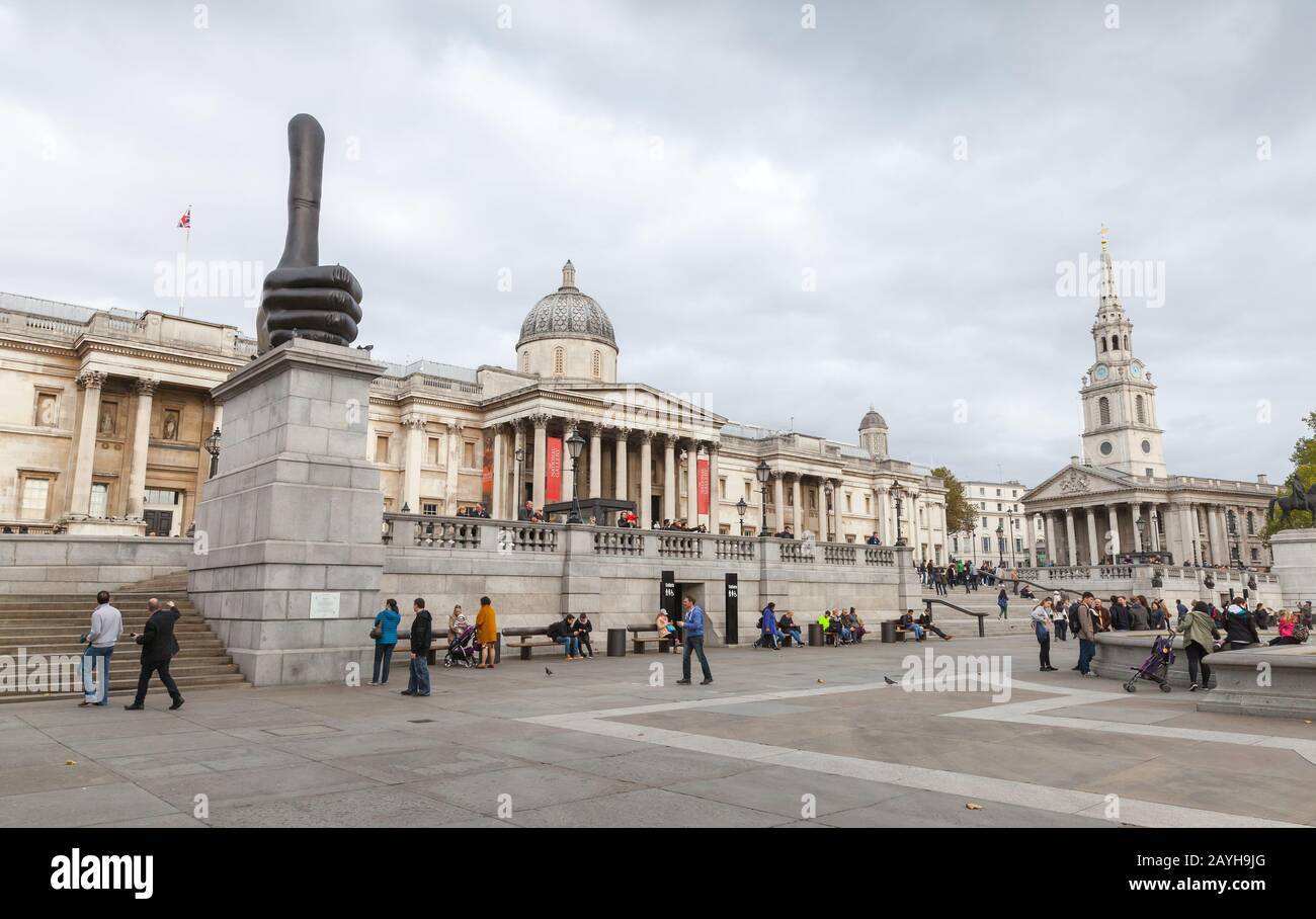 Trafalgar square facade hi-res stock photography and images - Alamy