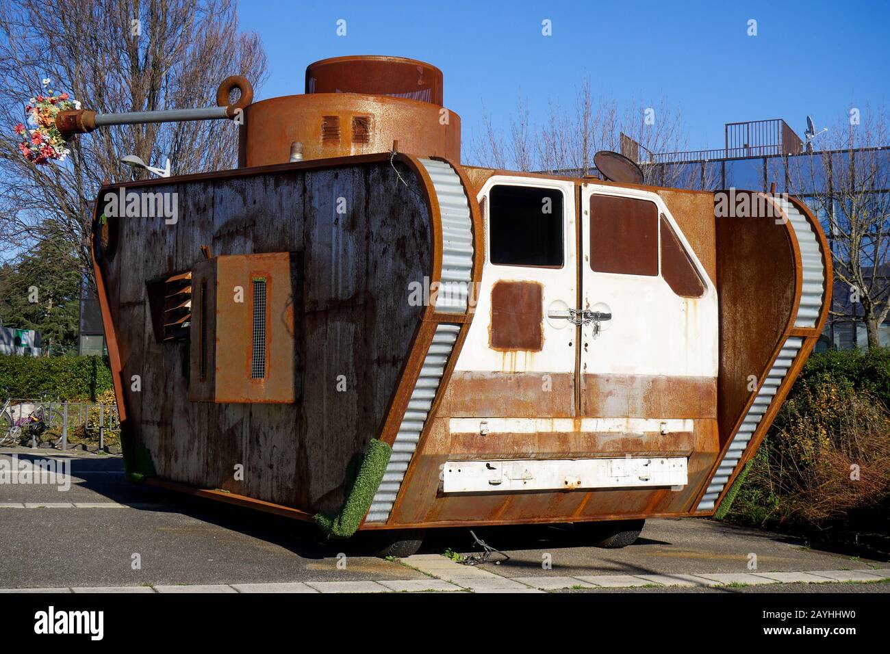 Fake tank hi-res stock photography and images - Alamy