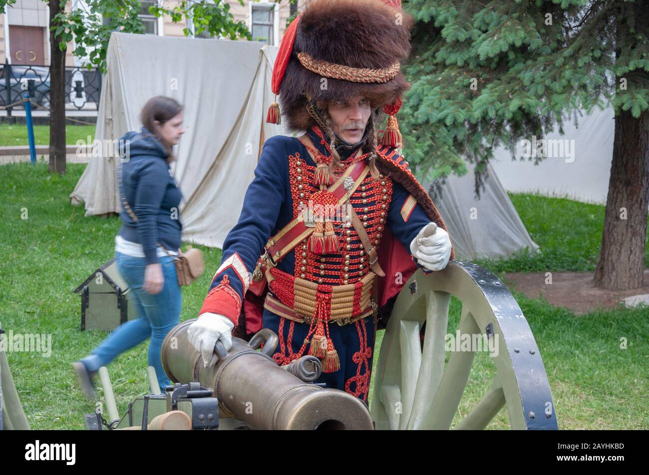 Cannoneer hi-res stock photography and images - Alamy