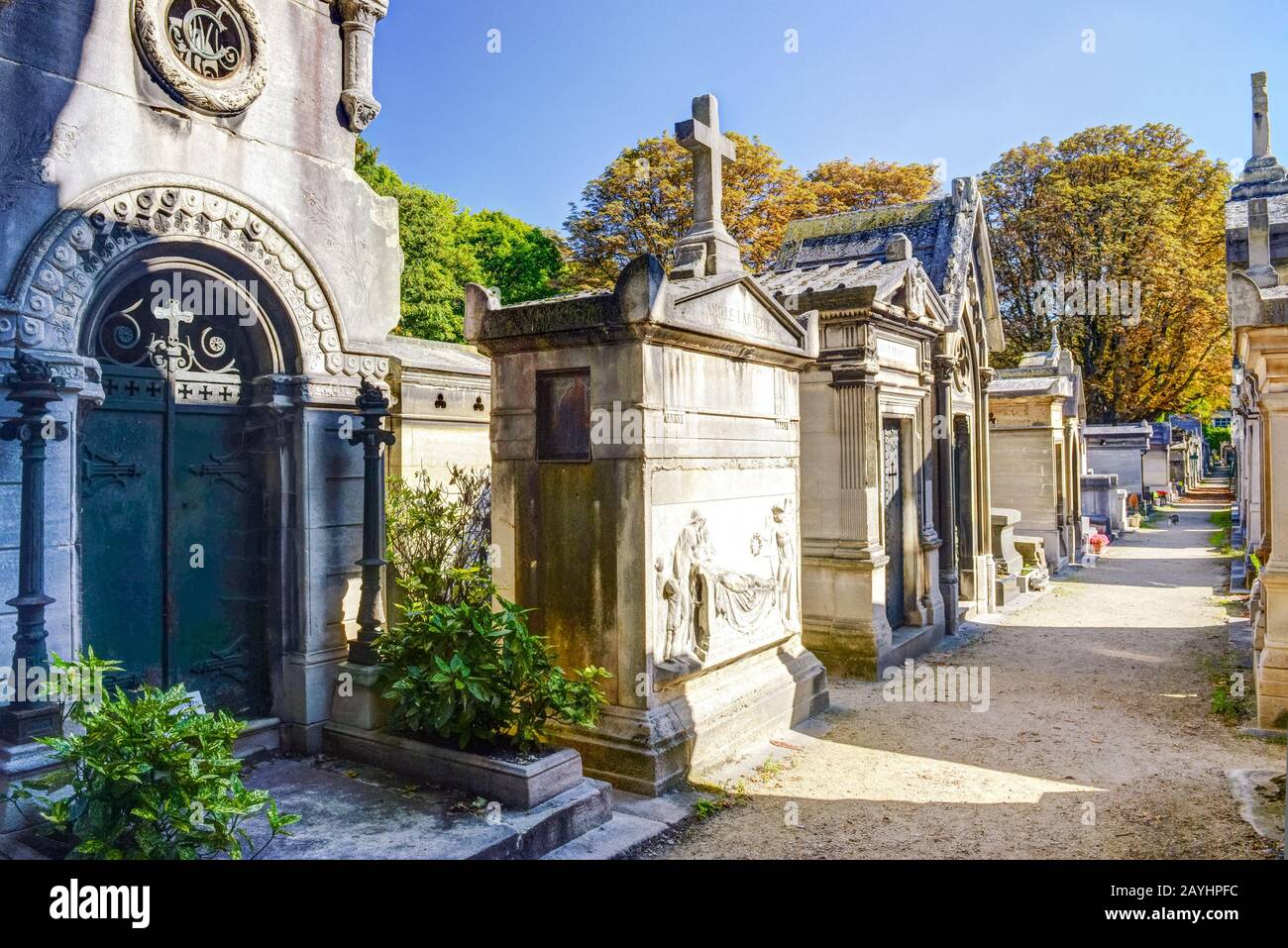 Montmartre Cemetery in Paris, France Stock Photo - Alamy