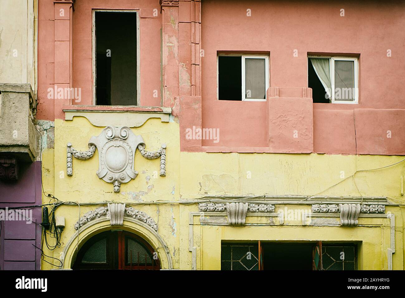 Pink edifice hi-res stock photography and images - Alamy