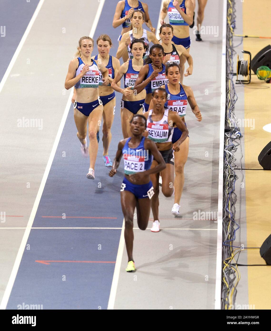 Womens 1500 metres hi-res stock photography and images - Alamy