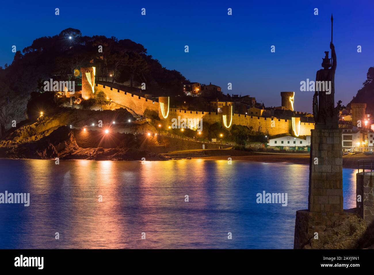 CHRISTMAS LIGHTS CASTLE OLD TOWN MINERVA STATUE (© FREDERIC MARES 1970 ...