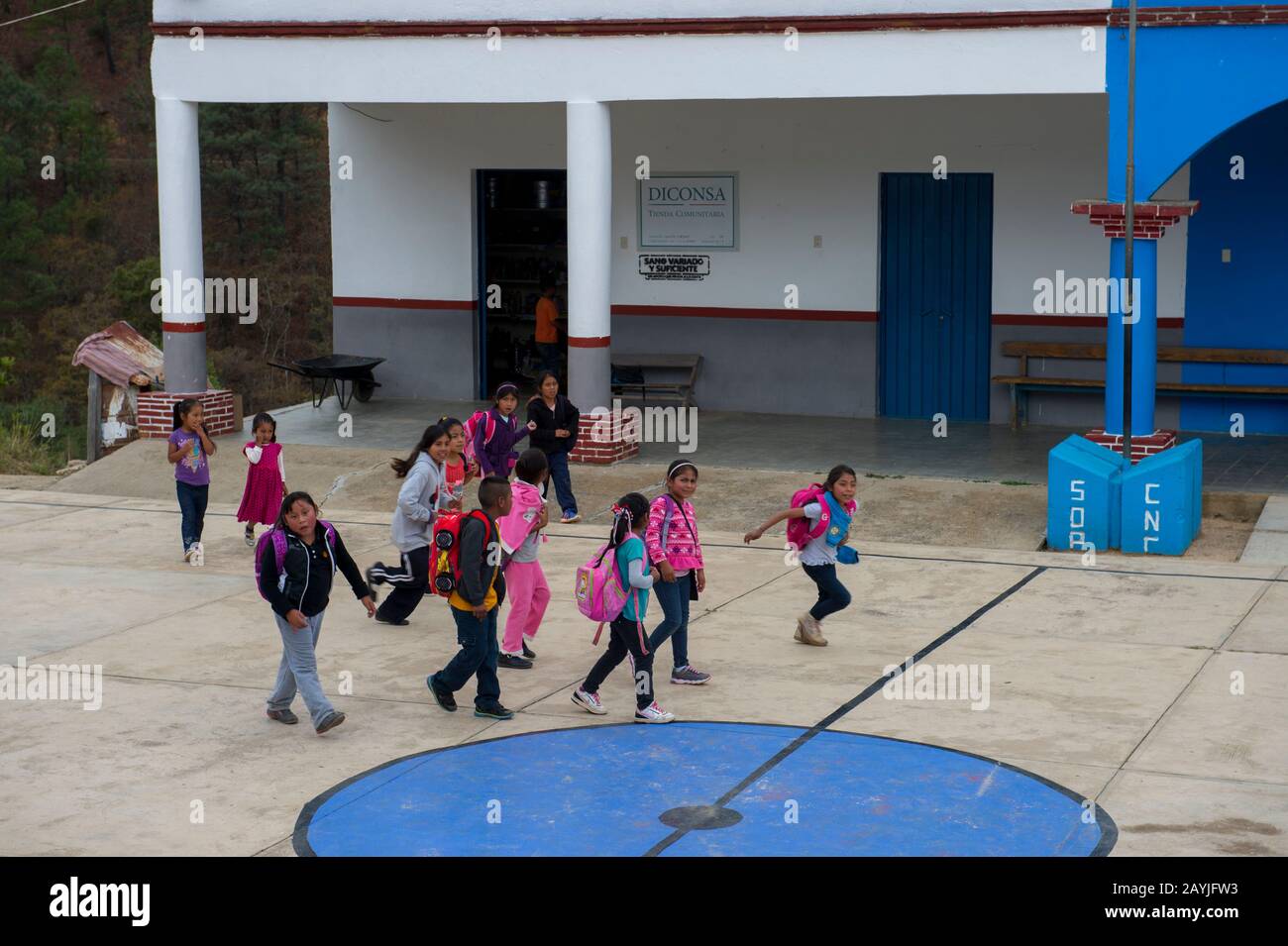 Mexican school children hi-res stock photography and images - Alamy