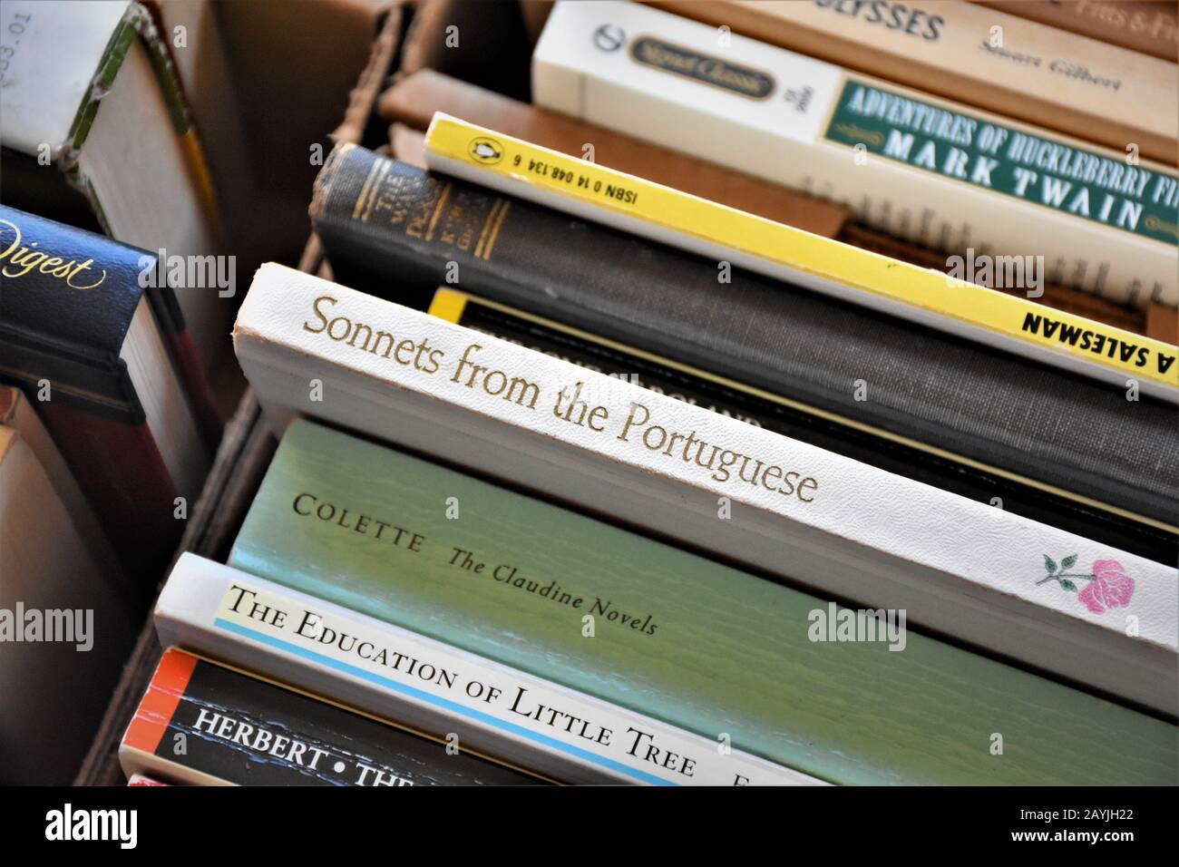 Selling poetry hi-res stock photography and images - Alamy