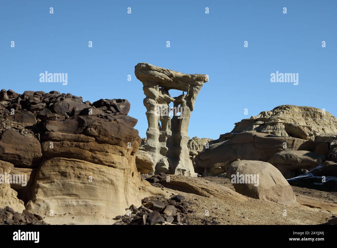 Strange Rock Formation in Bisti Badlands (Alien Throne) New Mexico USA ...