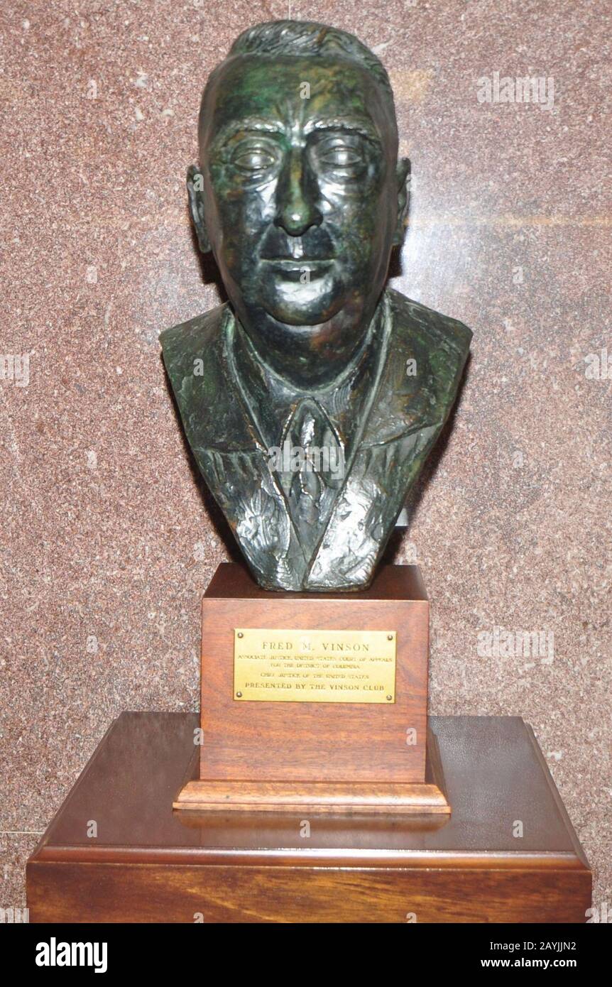 Frederick Moore Vinson bust Stock Photo - Alamy