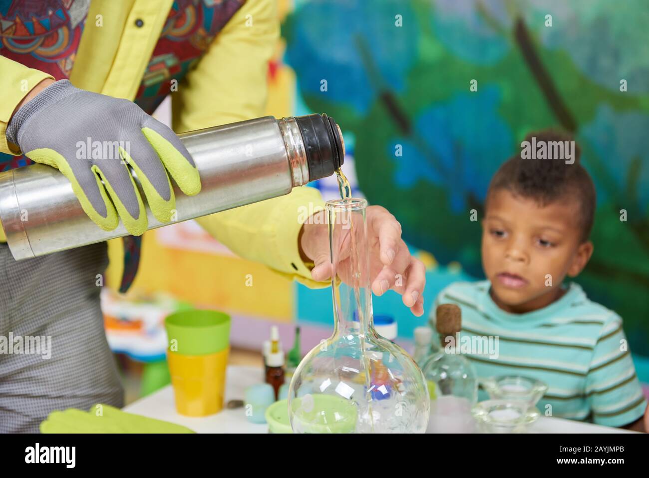 Science show for children Stock Photo - Alamy