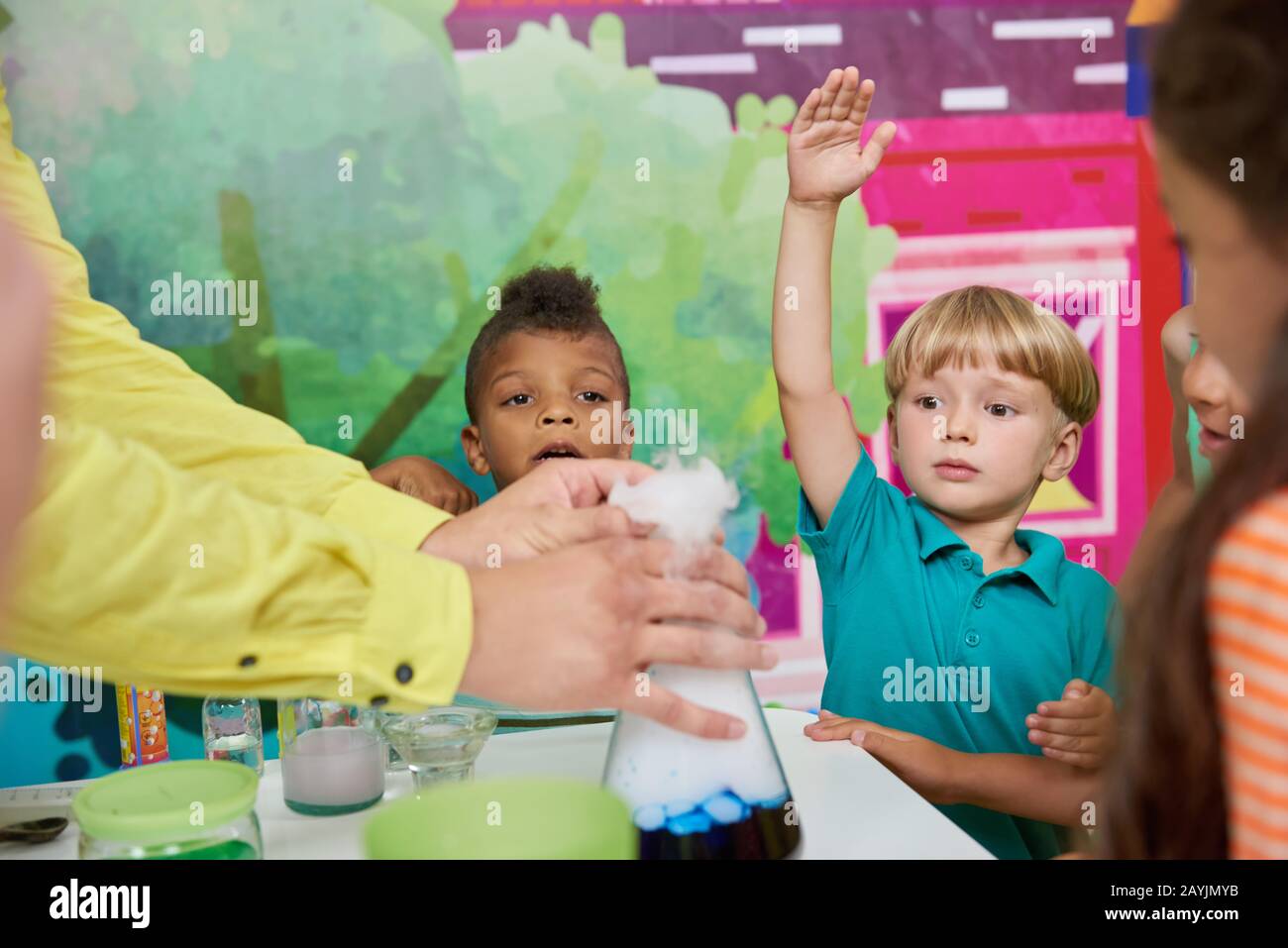 Science show for kids Stock Photo - Alamy