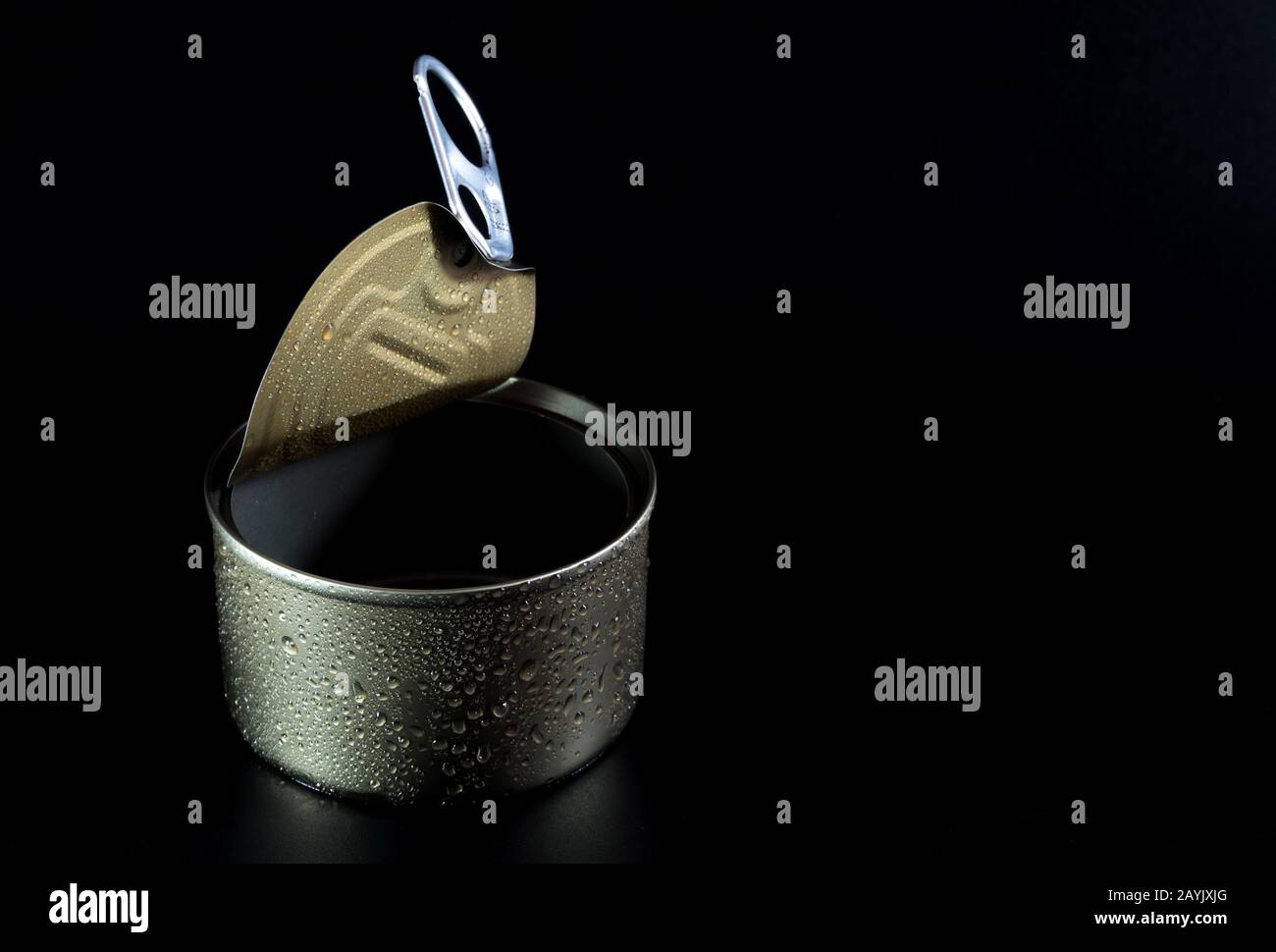 Pull out shot hi-res stock photography and images - Alamy