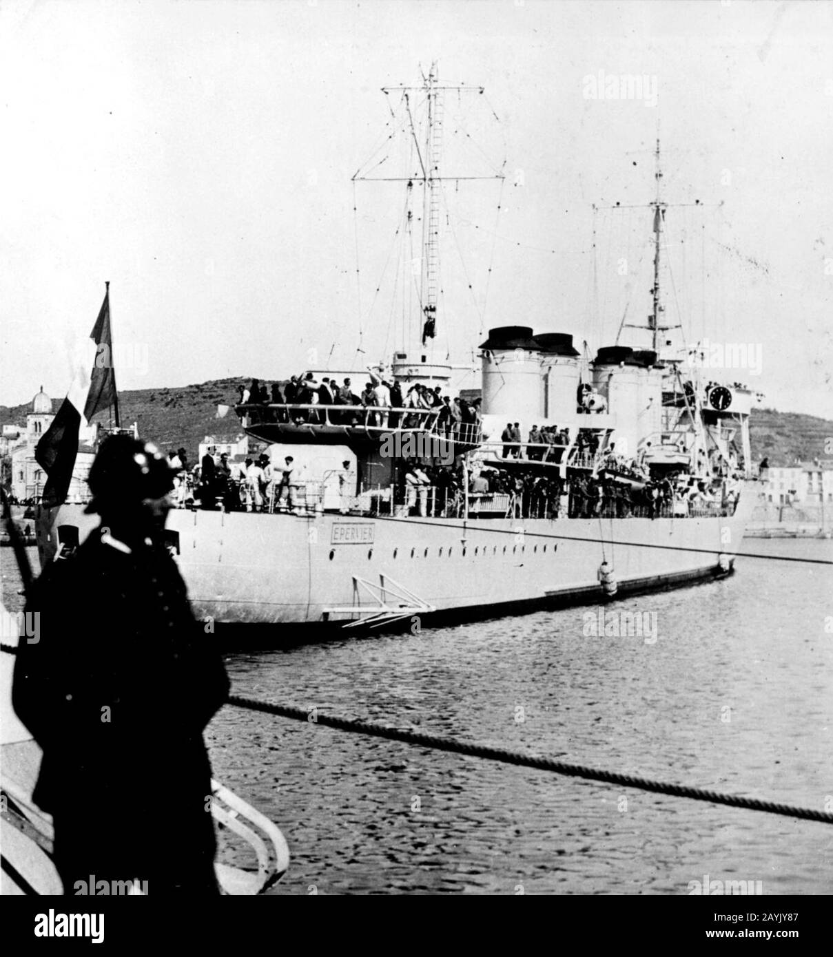 French destroyer Épervier in port during the 1930s Stock Photo - Alamy