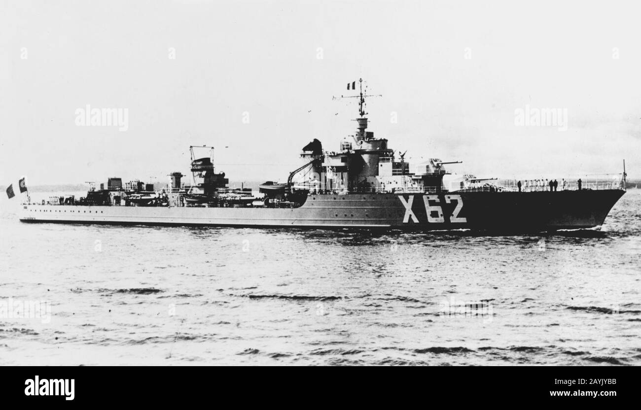 French destroyer Volta (X62) underway off Portsmouth (UK) on 8 August ...