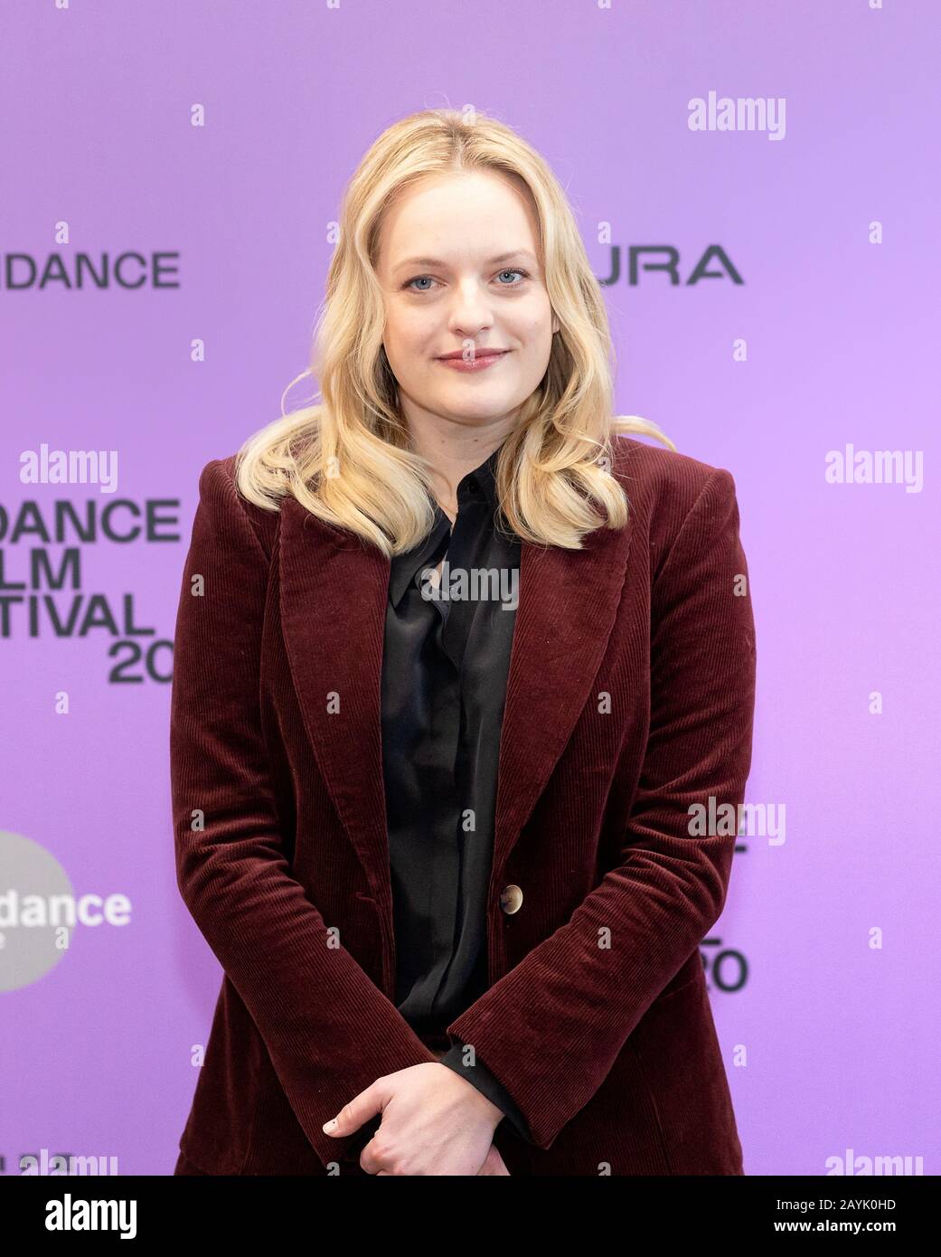 Elizabeth moss hi-res stock photography and images - Alamy
