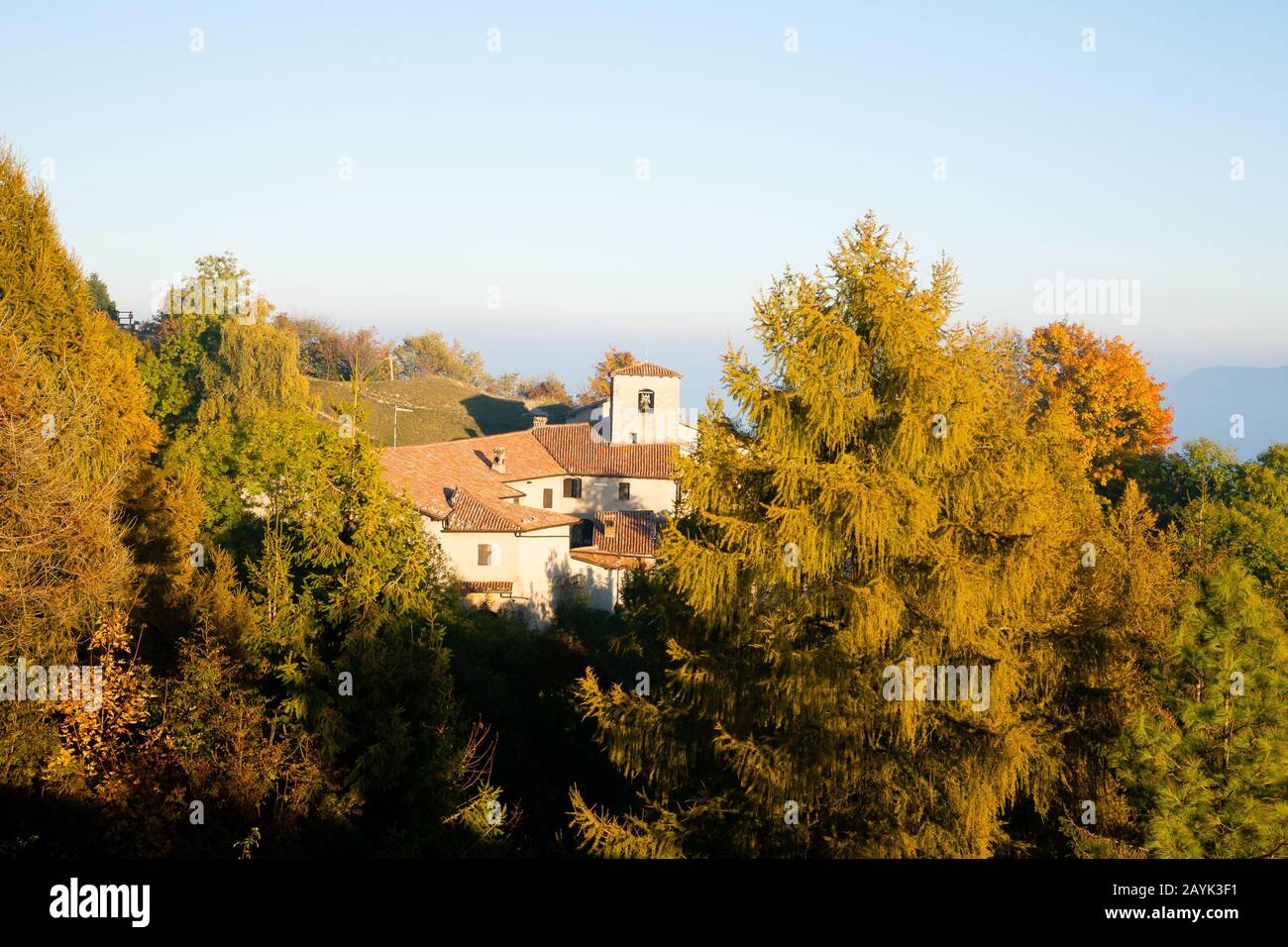 Trompia hi-res stock photography and images - Alamy