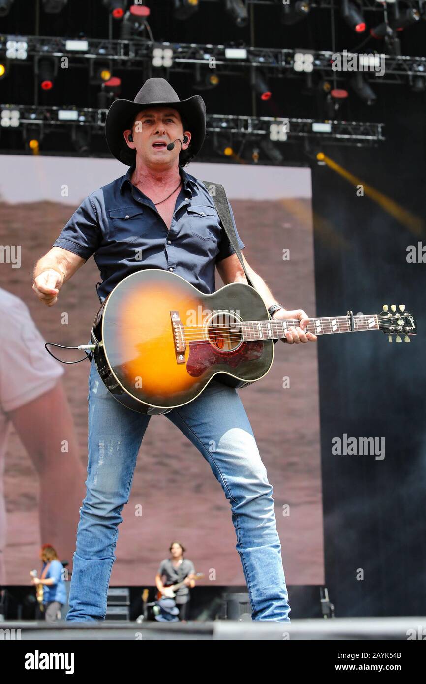 Lee kernaghan hi-res stock photography and images - Alamy