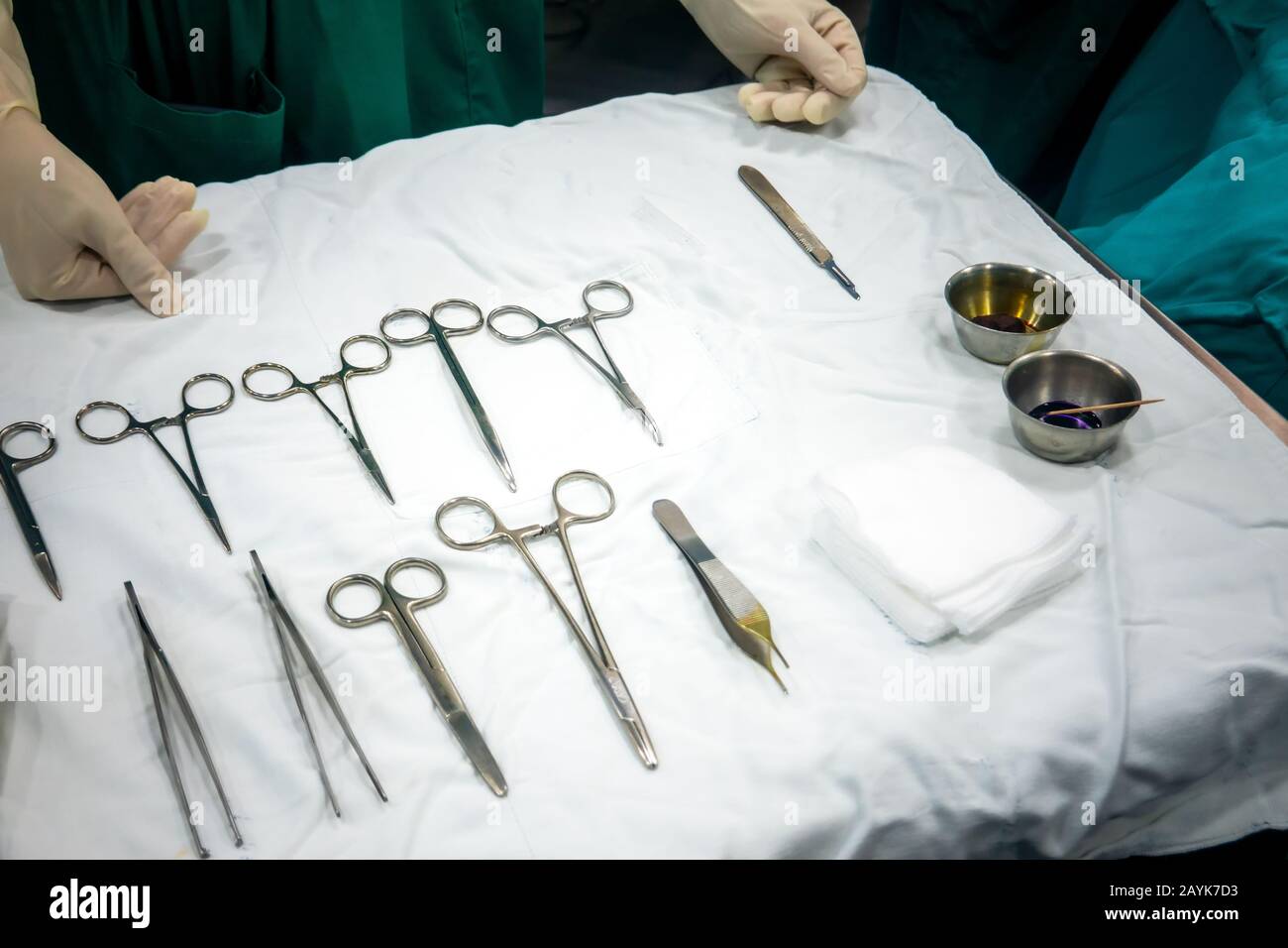 Ekg monitor in operation room hi-res stock photography and images - Alamy