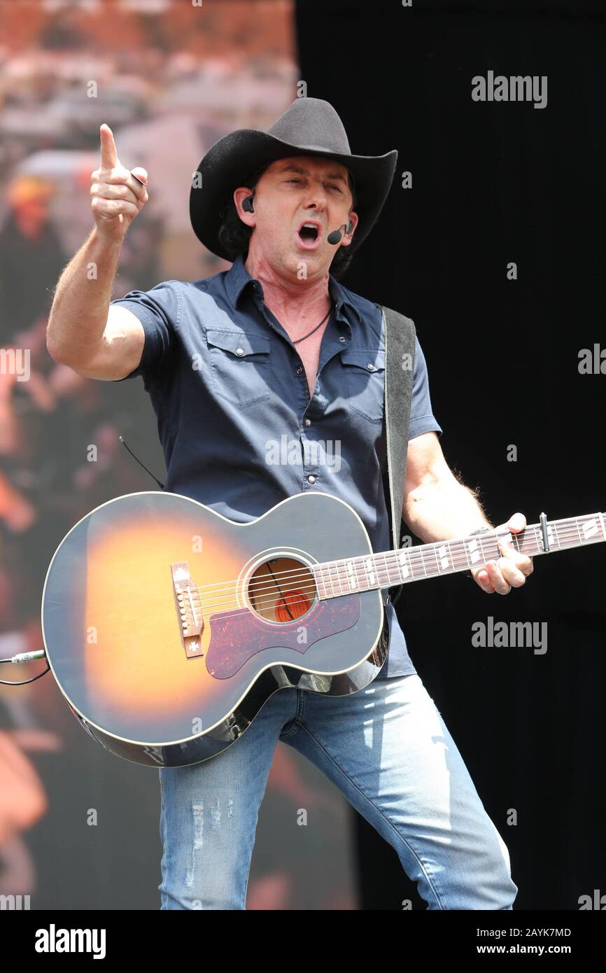 Lee kernaghan hi-res stock photography and images - Alamy