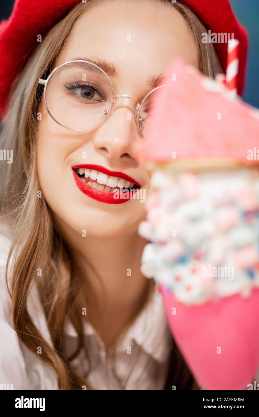 French woman beret coffee hi-res stock photography and images - Alamy