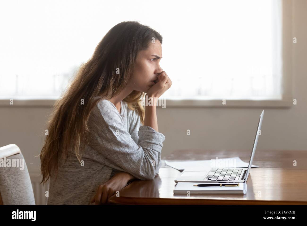 Pondering and contemplating hi-res stock photography and images - Alamy