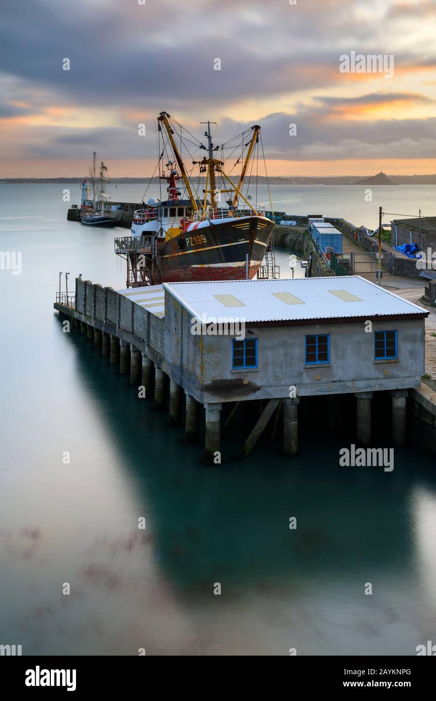 Newlyn dry dock hi-res stock photography and images - Alamy