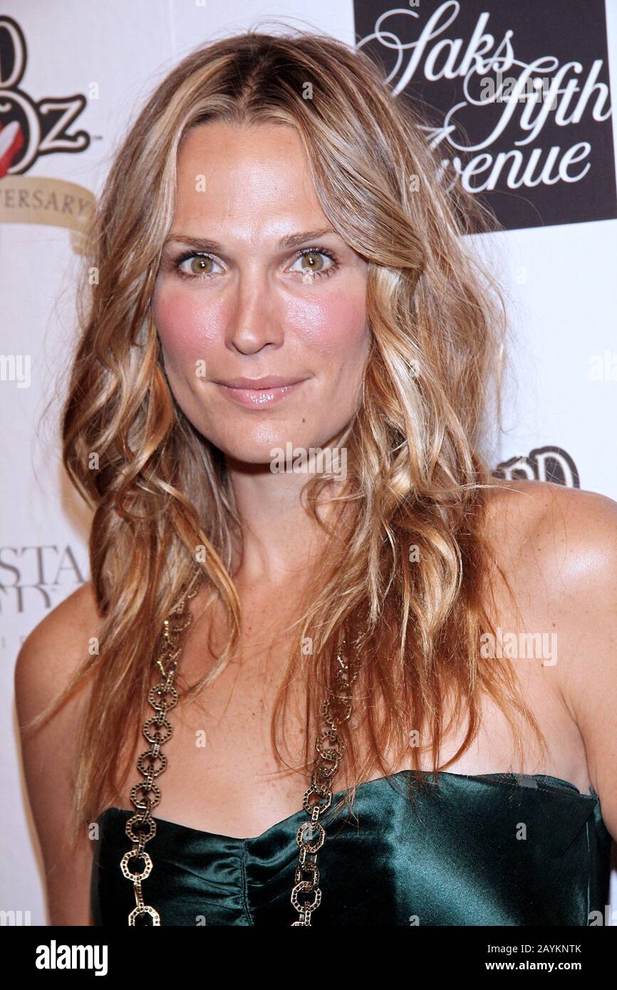 Molly Simms High Resolution Stock Photography and Images - Alamy