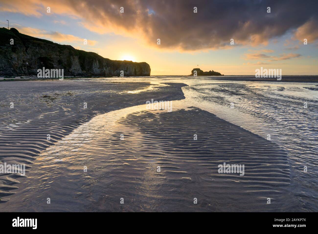 Reflection beach sunset hi-res stock photography and images - Alamy