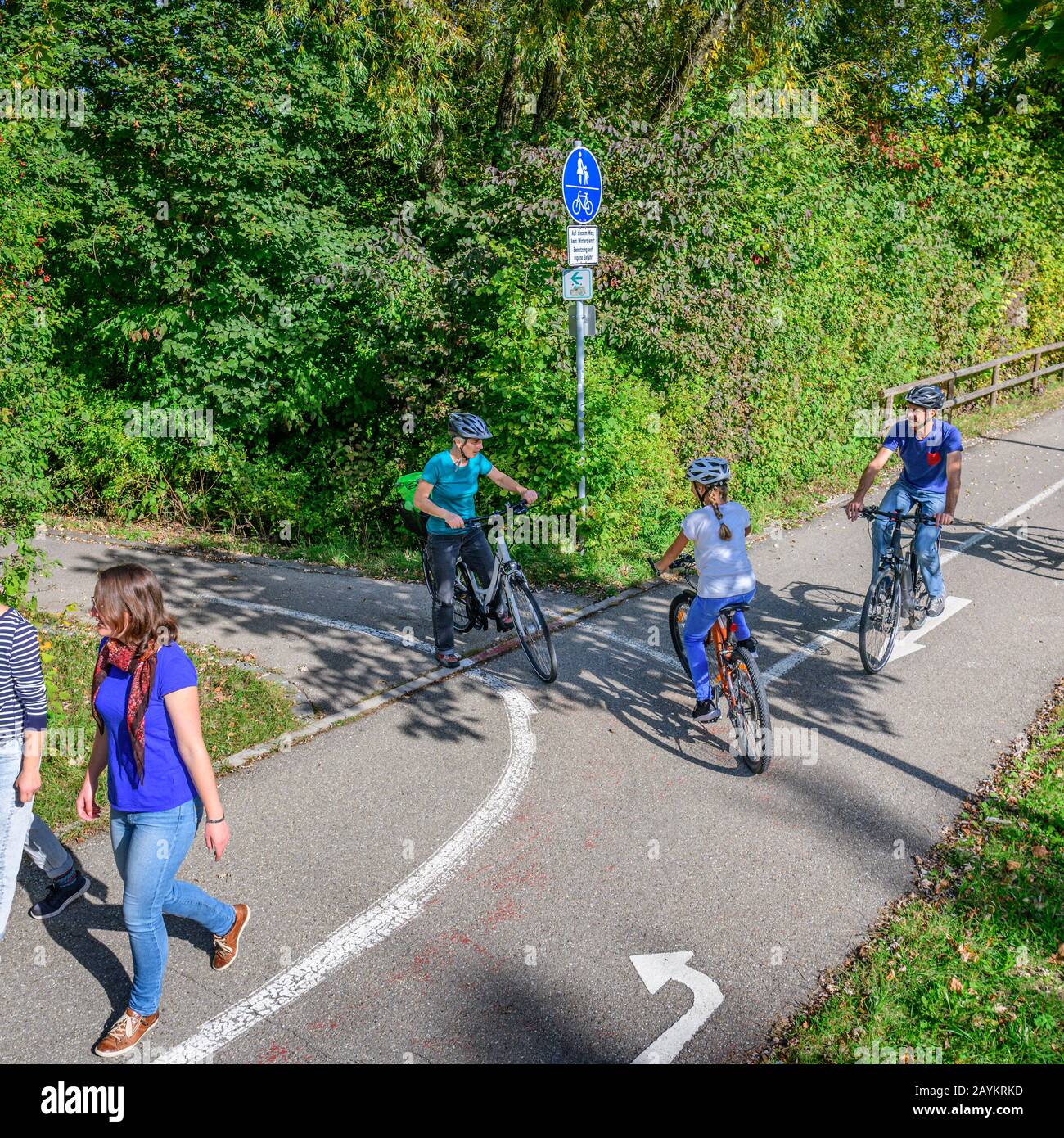 Pedestrian road marking cycle lane hi-res stock photography and images ...