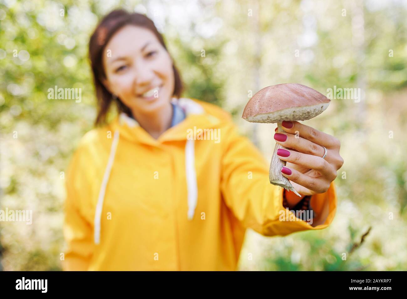 Young woman hunting wood hi-res stock photography and images - Alamy