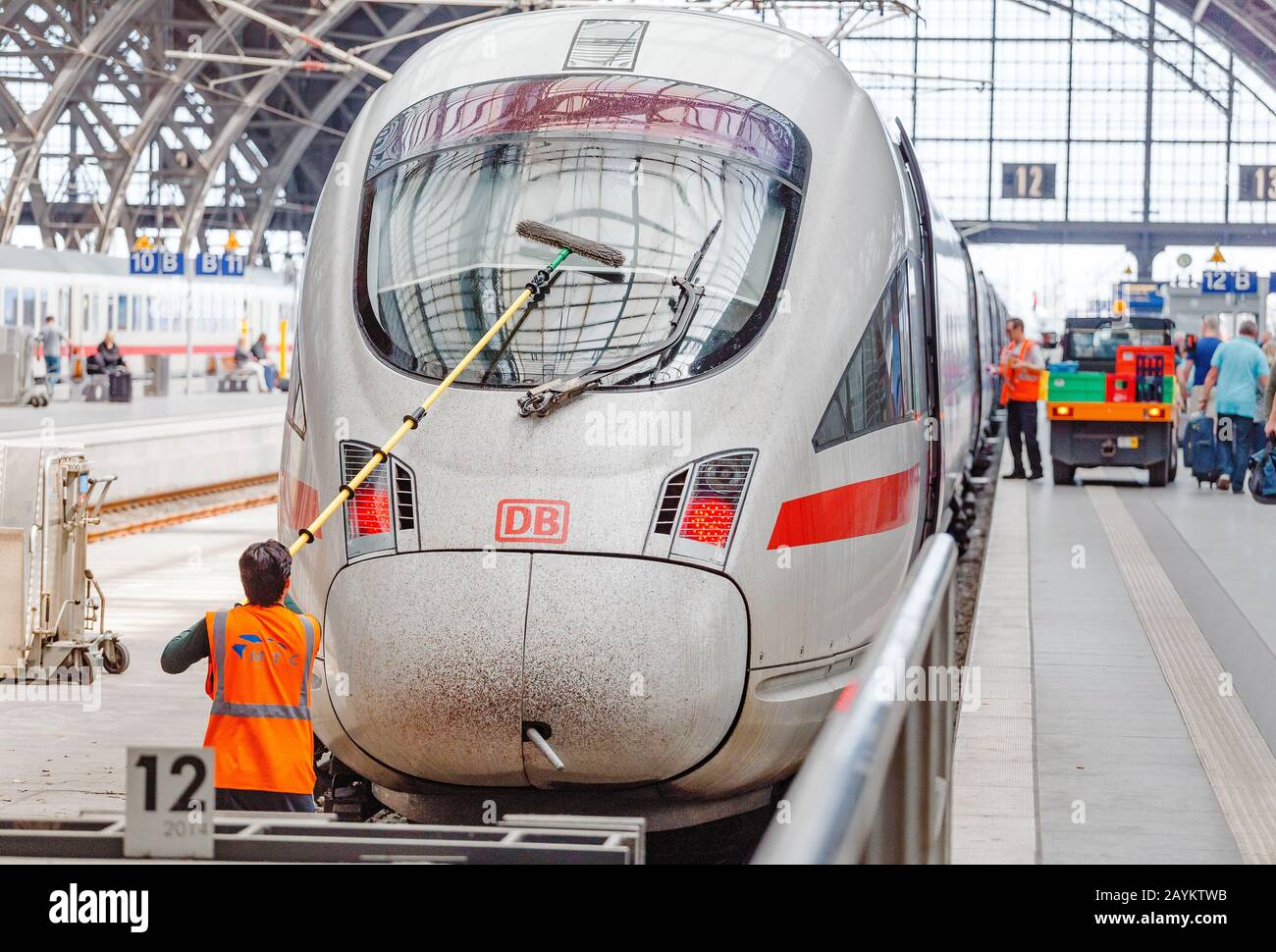 Cleaning up the train hi-res stock photography and images - Alamy