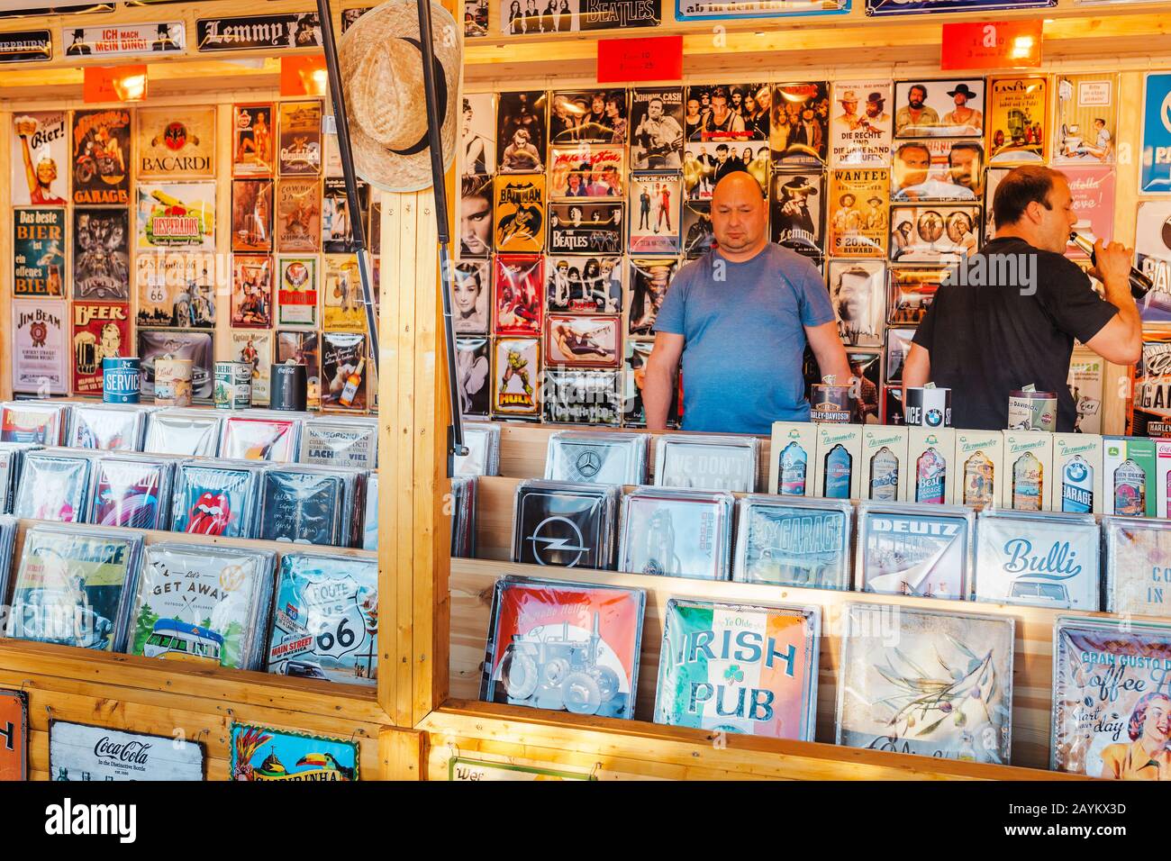 Nirvana album cover hi-res stock photography and images - Alamy