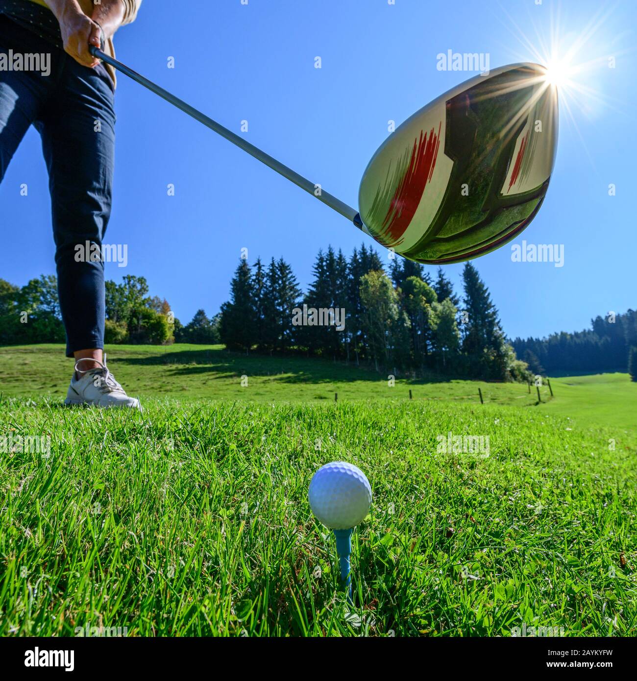 Hitting golf driver hi-res stock photography and images - Alamy