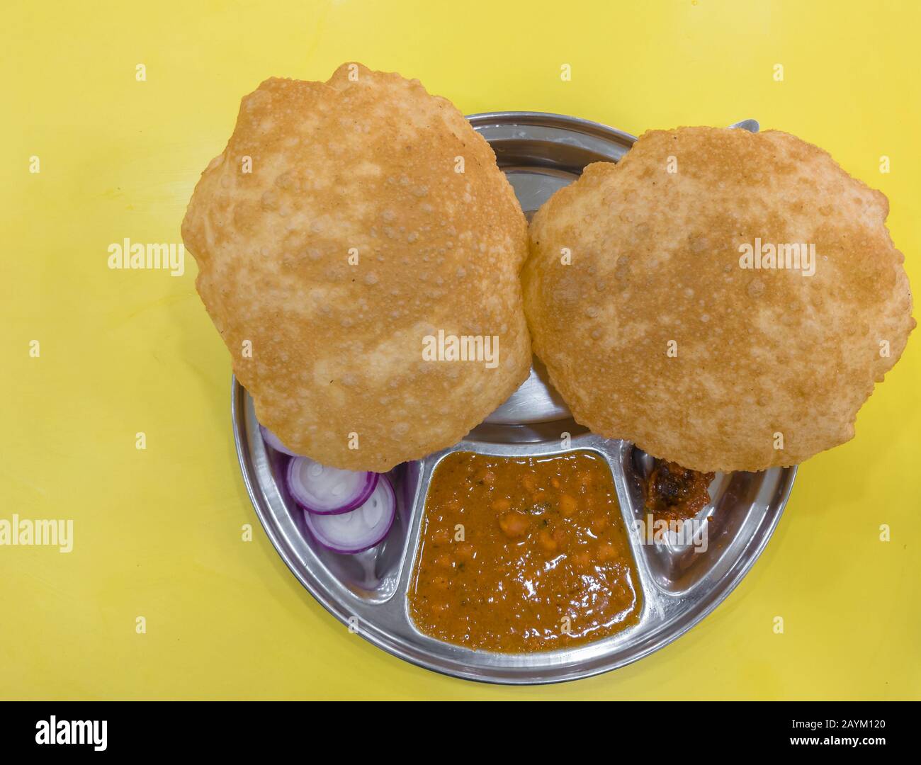 Chole bhature hi-res stock photography and images - Alamy