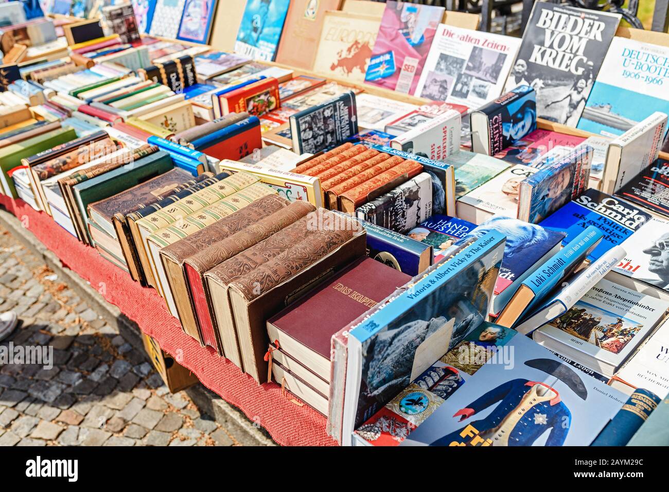 Old german book stand hi-res stock photography and images - Alamy