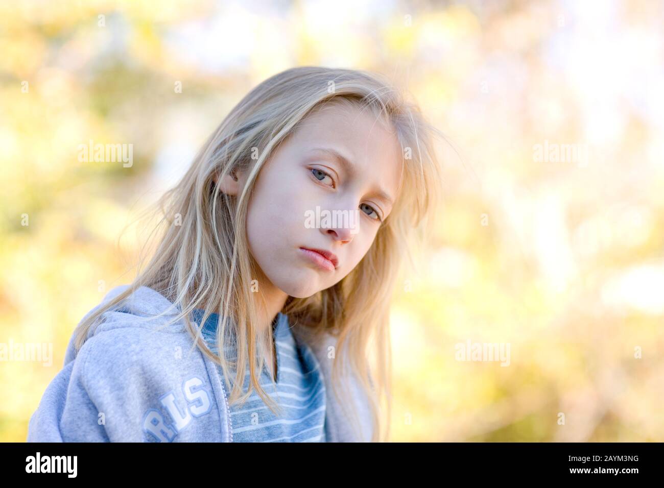 Tween girl face serious hi-res stock photography and images - Alamy