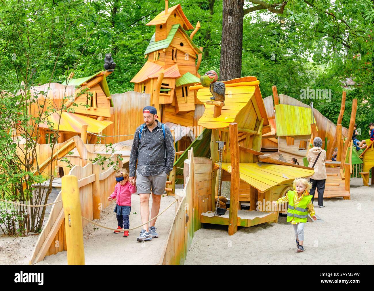 Group park boy girl play playing equipment hi-res stock photography and ...