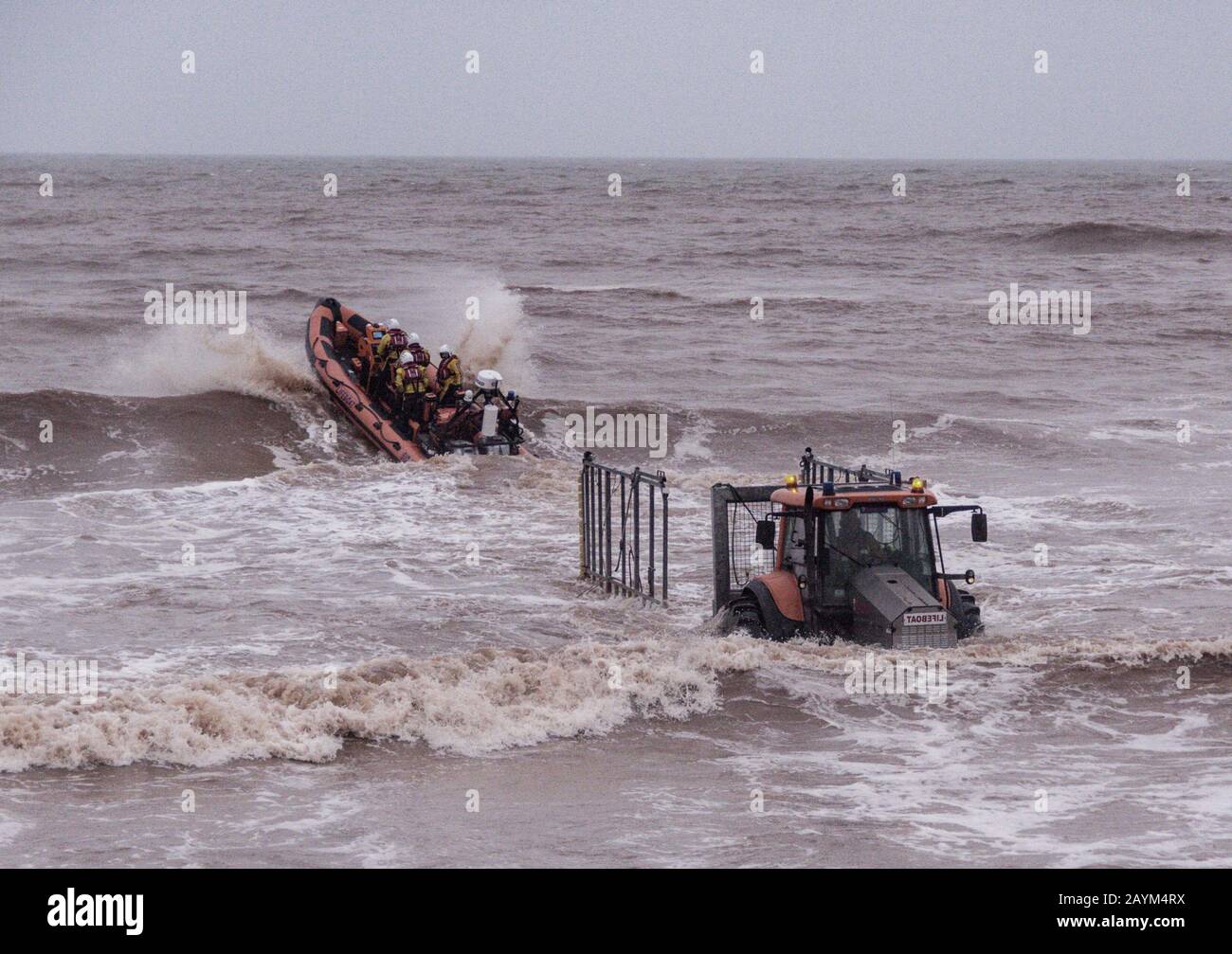 Launching lifeboat hi-res stock photography and images - Alamy
