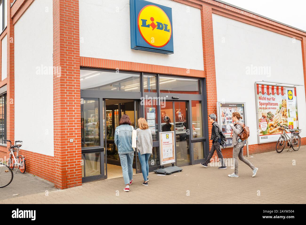 18 MAY 2018, BERLIN, GERMANY: people walking through entrance to the ...