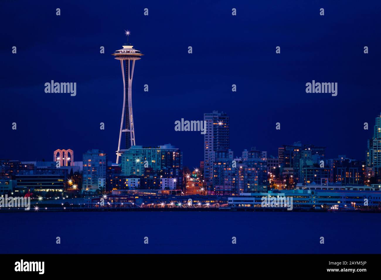 Seattle bay waterfront downtown town city hi-res stock photography and ...