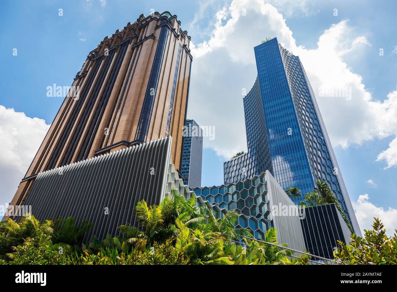 High rise office building with modern architecture in Singapore ...