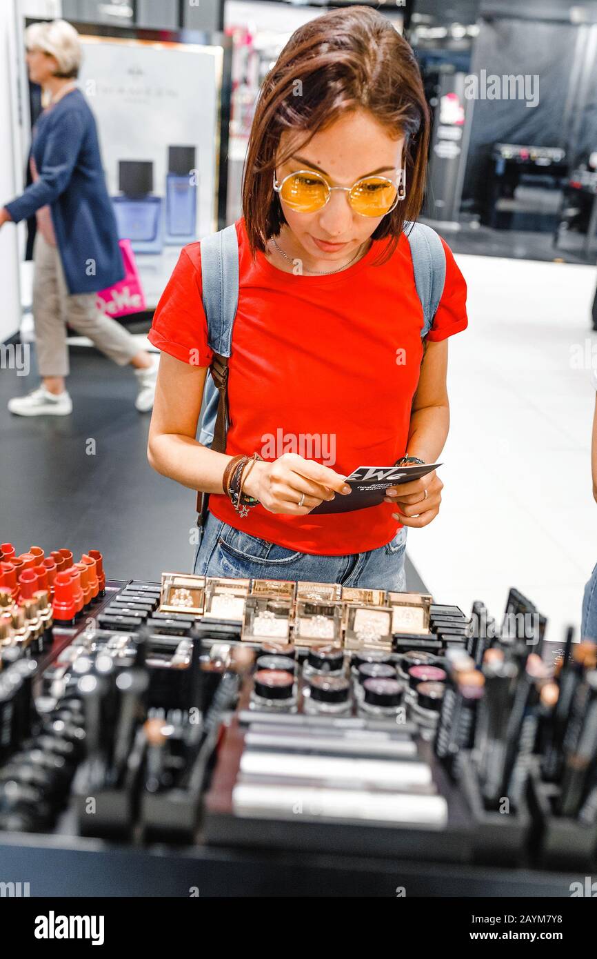 Berlin cosmetics hi-res stock photography and images - Alamy