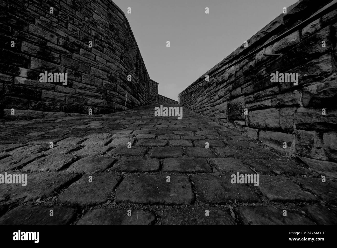 Pathway slabs hi-res stock photography and images - Alamy