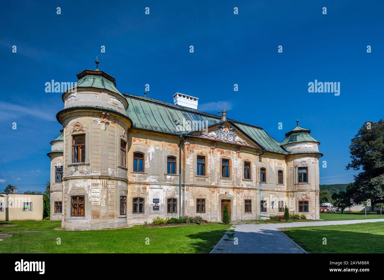 Geczy palace hi-res stock photography and images - Alamy